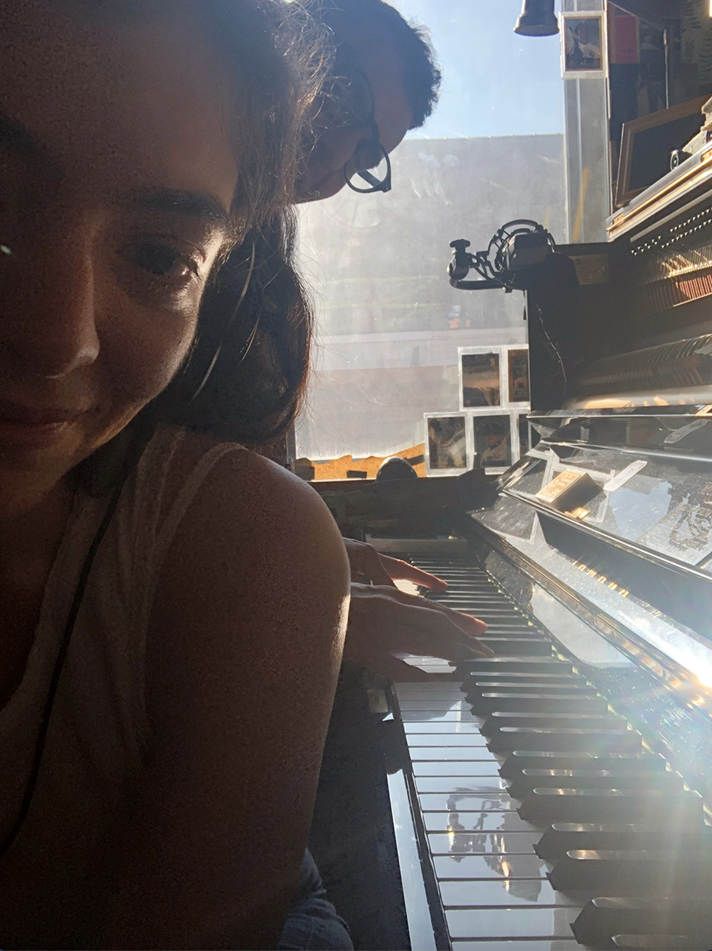 I love this photo of Ella & Jack. So creative. | Scrolller