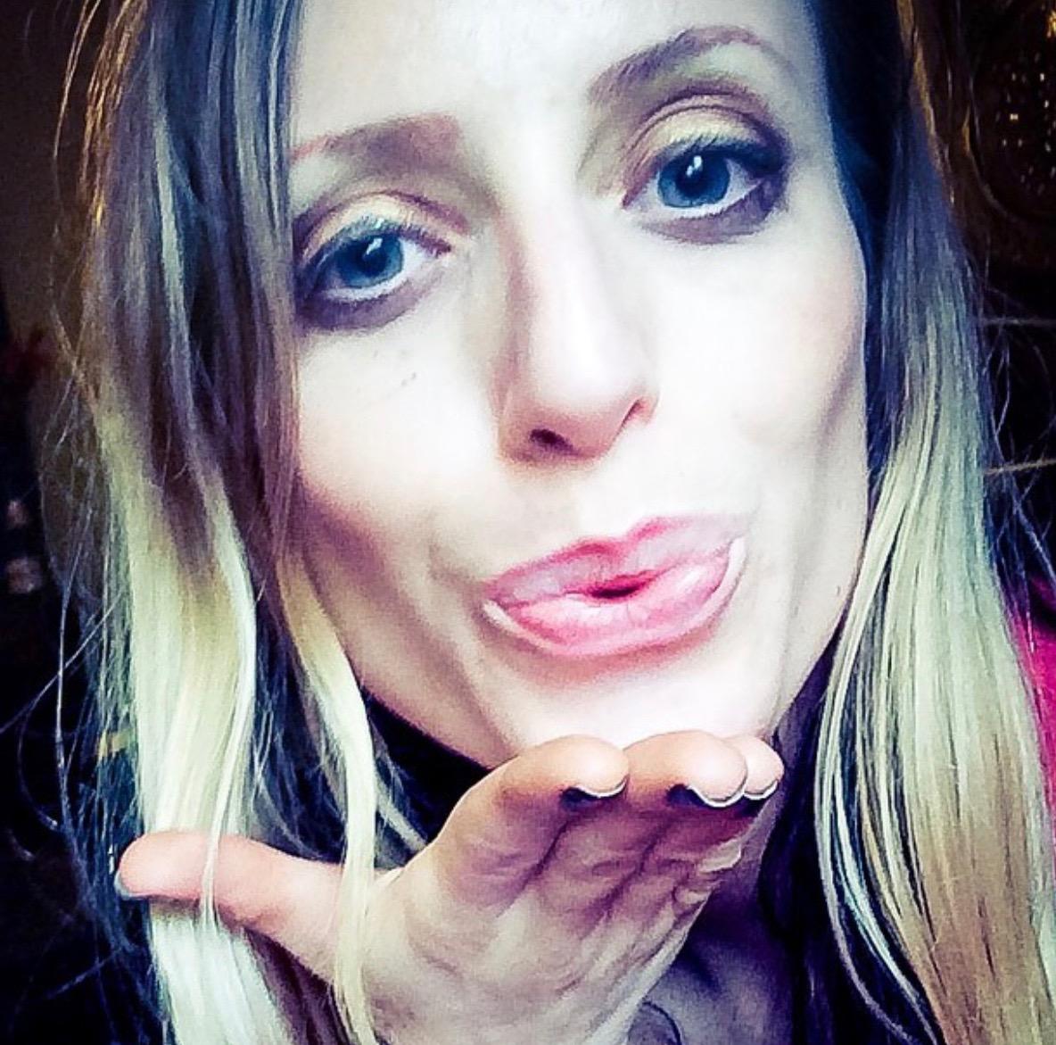 i love you all!!! | Scrolller