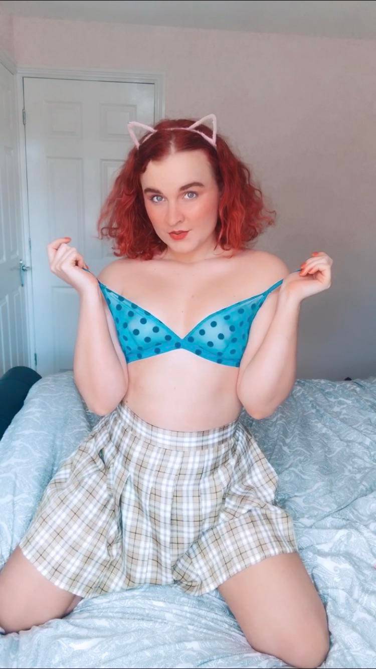 Little Daisy XO 🌸🌸🌸 meow! | Scrolller