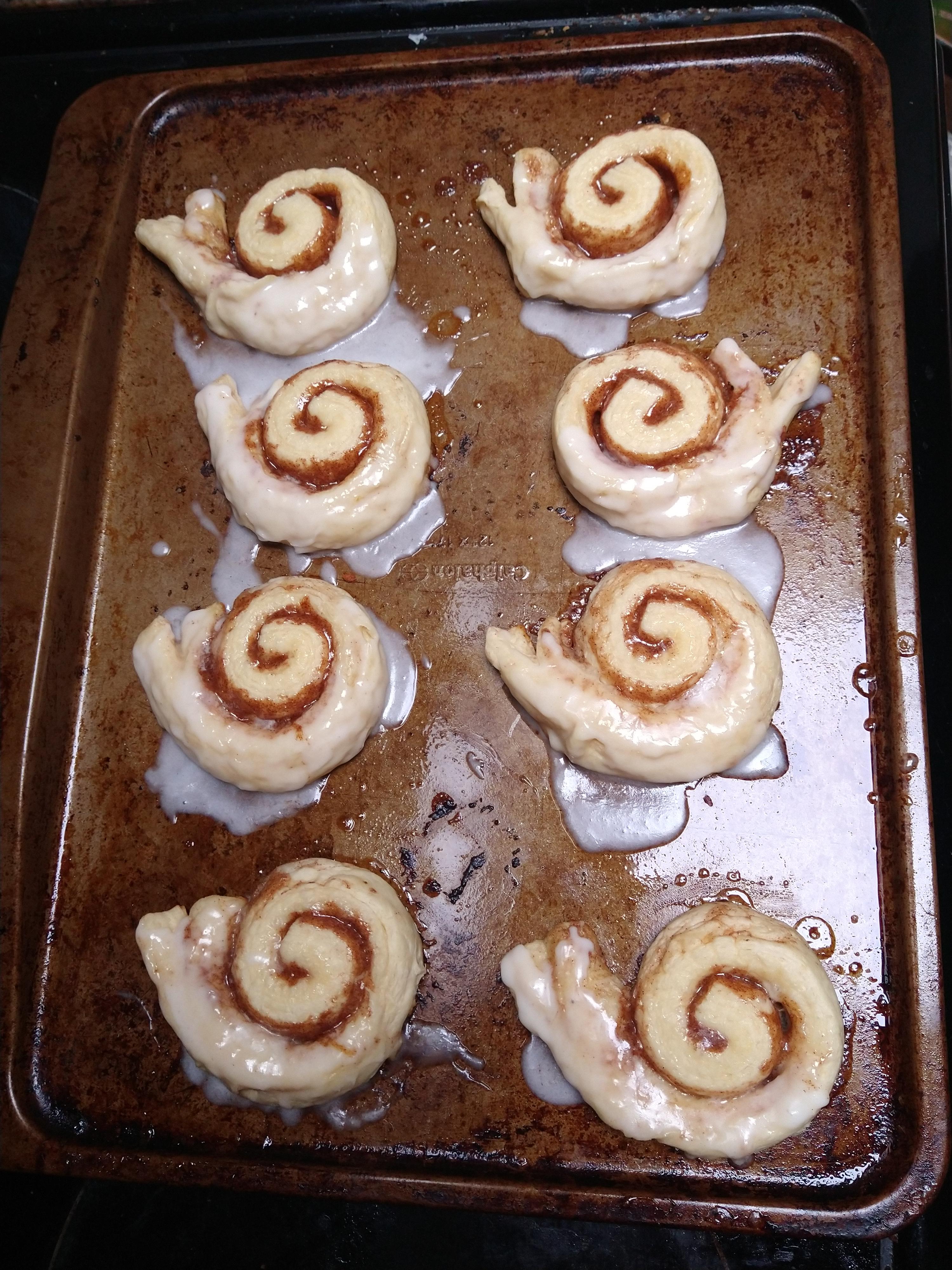 I made cinnabon snails!! | Scrolller