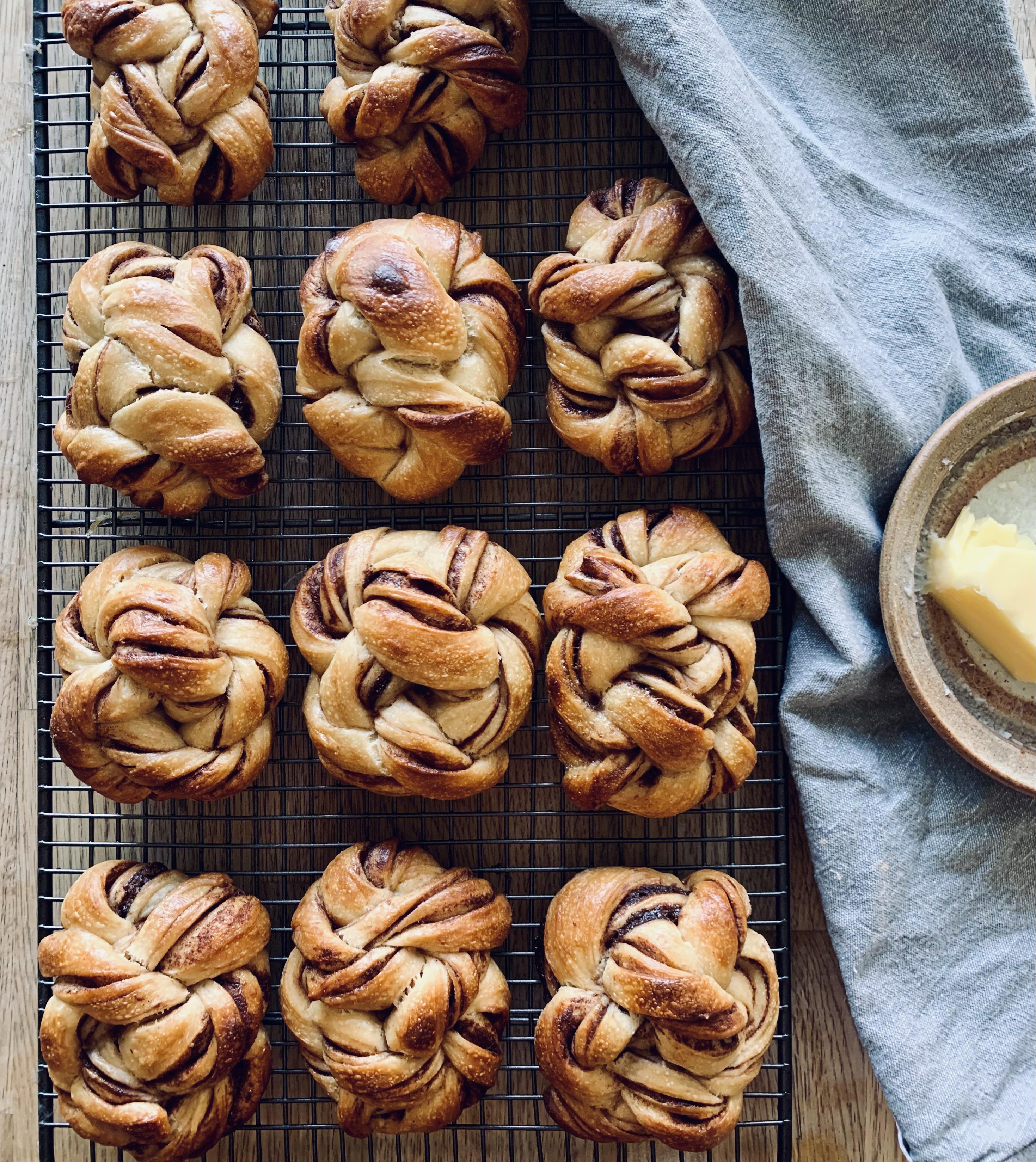I made Nutella babka knots (OC) | Scrolller