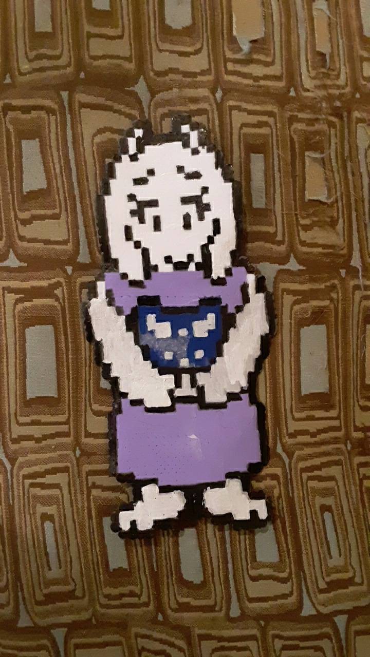 I made toriel out of beads | Scrolller
