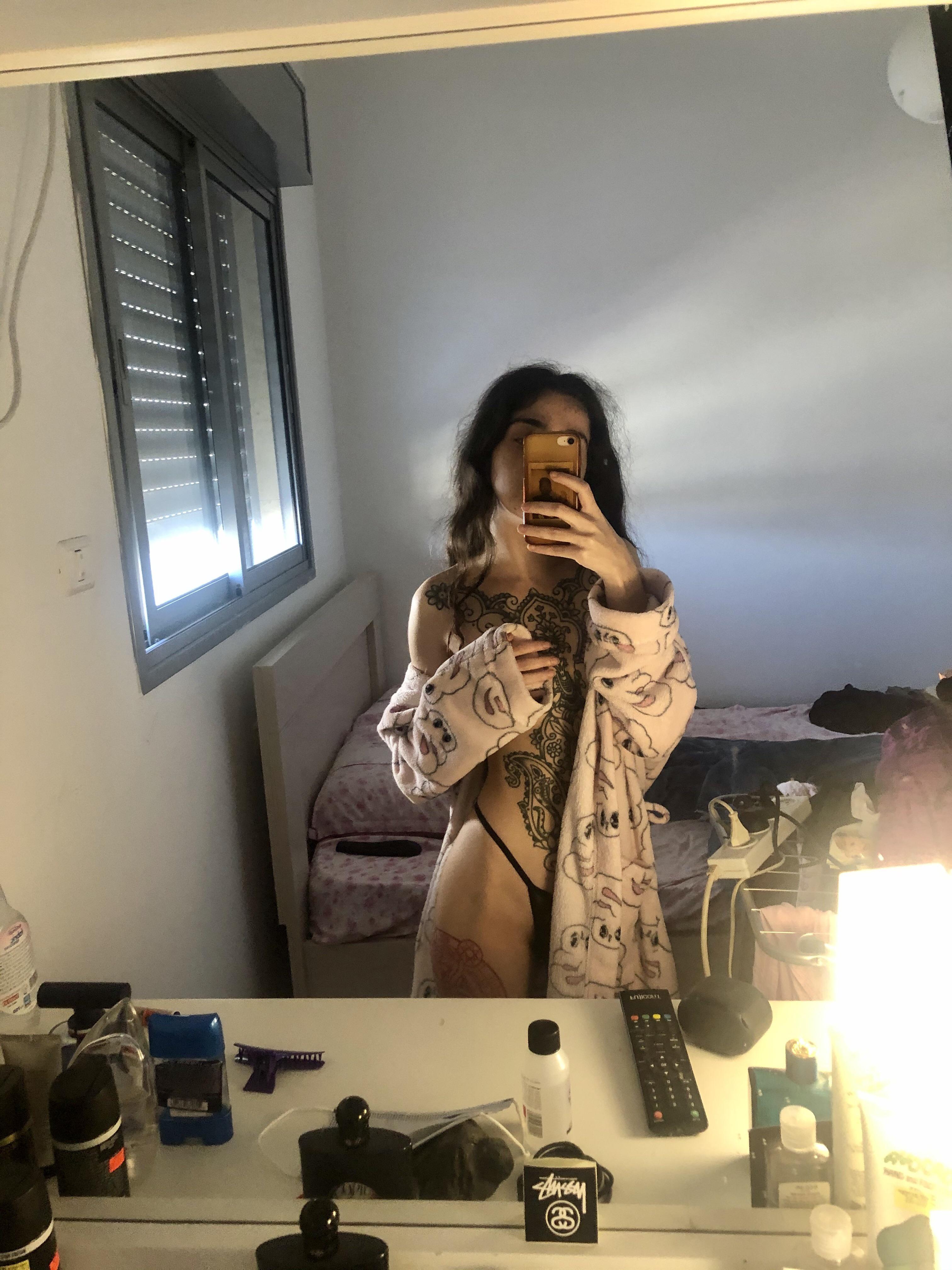 I.NEED.MORE.INK 🥺 | Scrolller