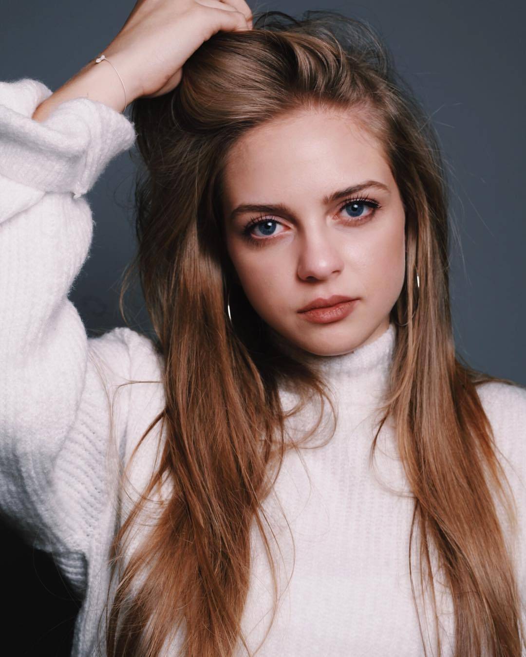 İpek Filiz Yazıcı | Scrolller