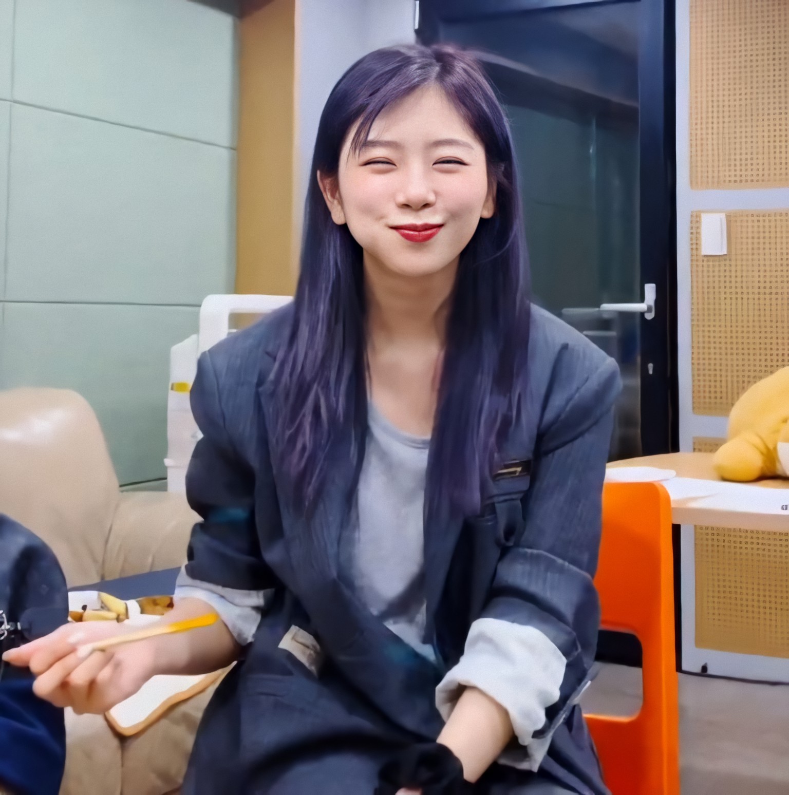 I present to you this Jiu | Scrolller