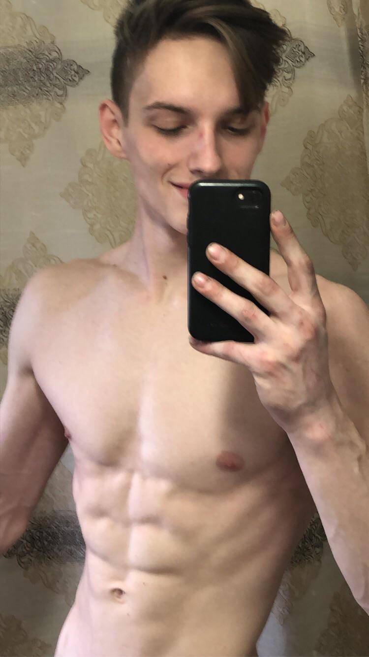 please validate my deepest insecurities | Scrolller