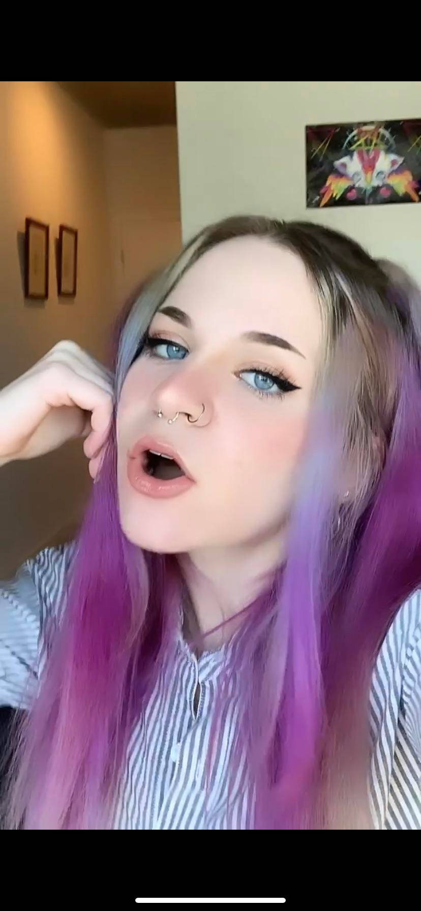 I think my eyes are my best feature :) | Scrolller