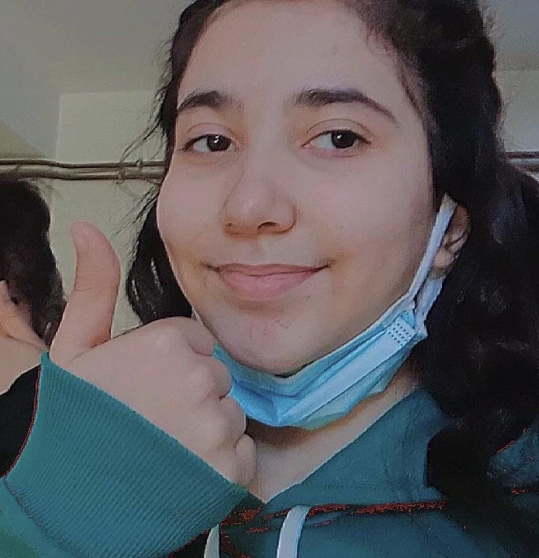 i wanna bust a fat nut all over my sister's friend's face 💦🤤she looks like « Karlee Grey ...