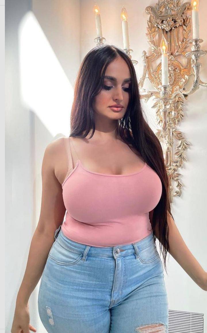 I wanna put my face on those huge mellons soo freaking bad | Scrolller