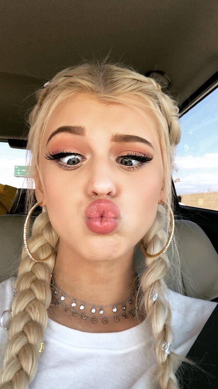 I want to pull Loren Grays braids and have her choke on my cock | Scrolller