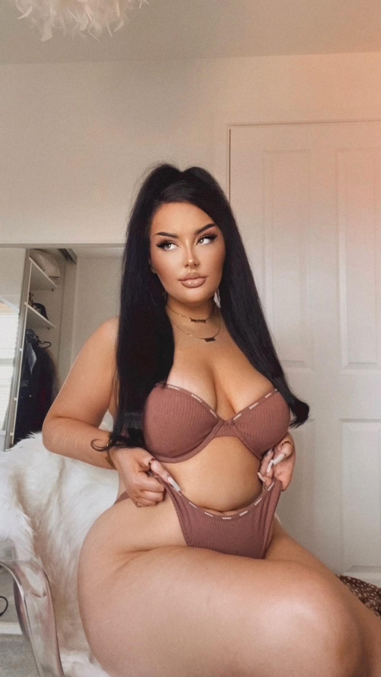 I was just wondering if you like my new chair | Scrolller