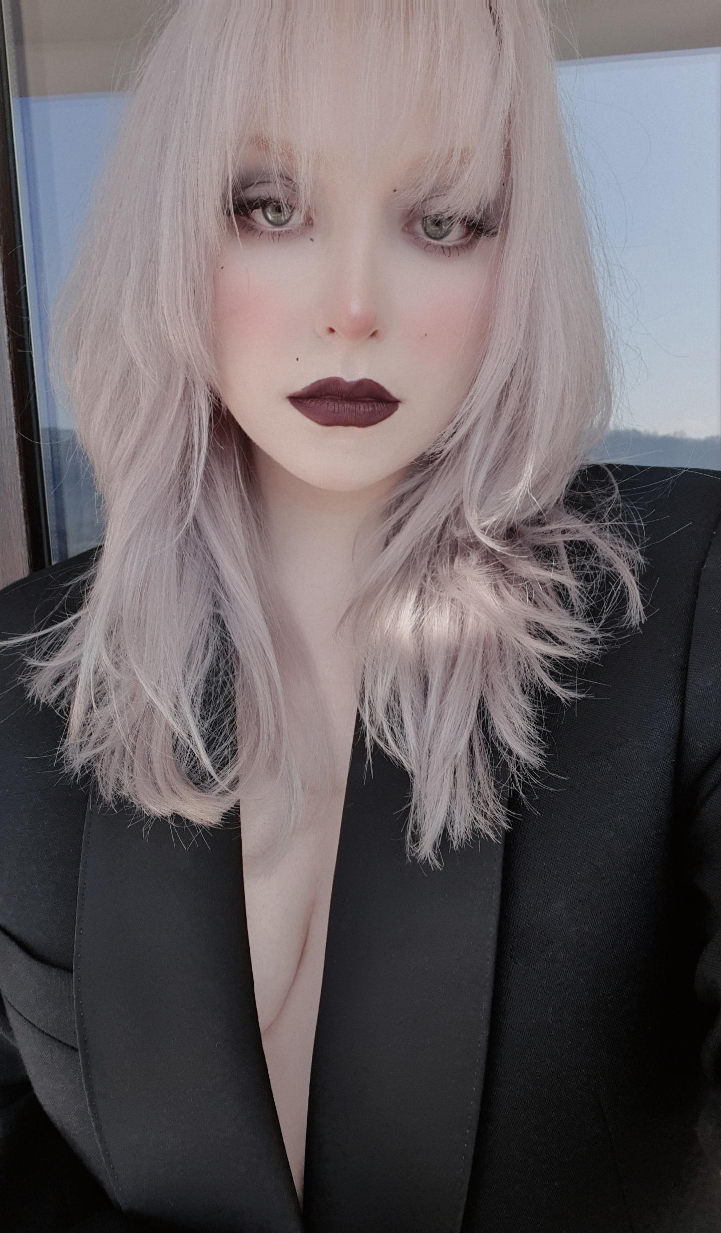 I wore the bad rich bitch suit today👹 | Scrolller