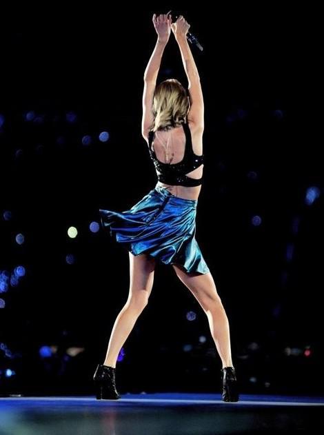 Iconic legs | Scrolller