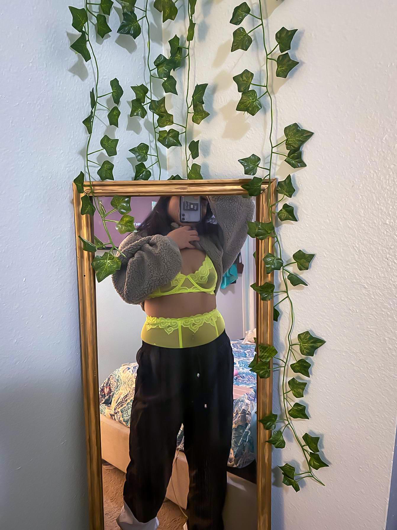 I'd love to strip in front of you 😉 | Scrolller