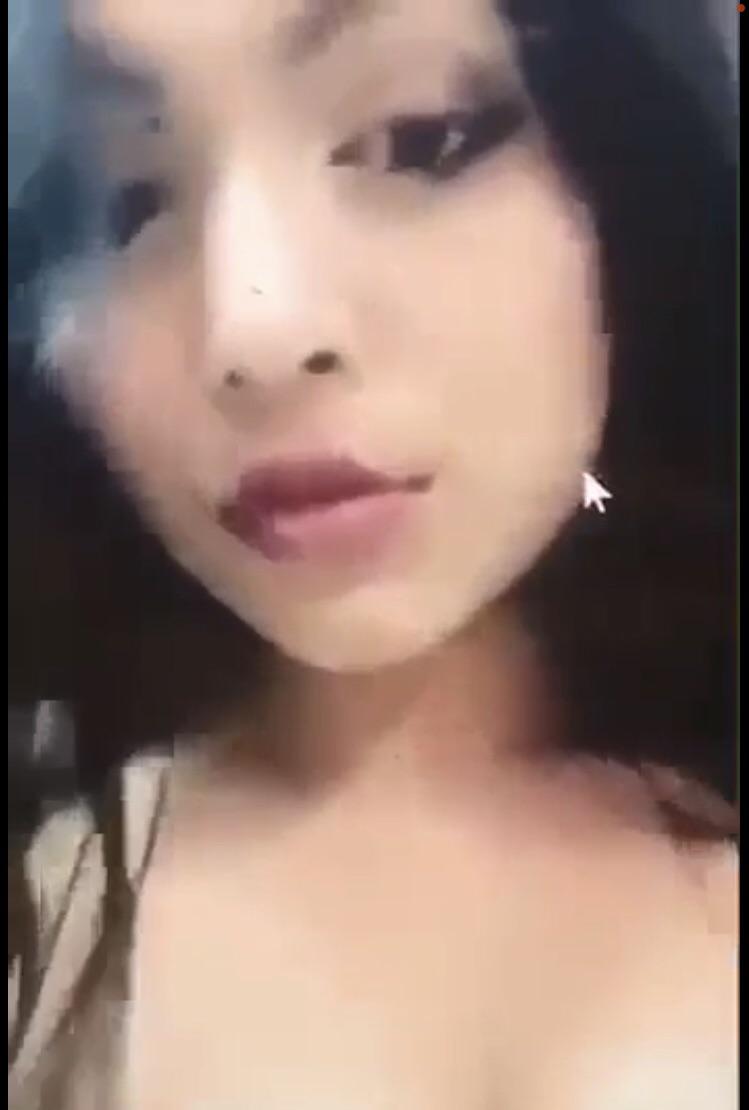 If anyone needs her just dm me privately ns=ns | Scrolller