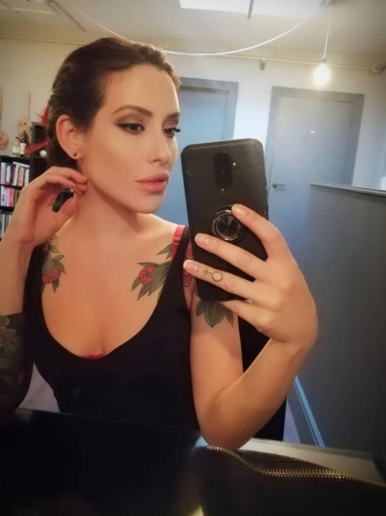 I'm a dominant mistress seeking for a submissive sissy/sub that is willing to obey my wishes and ...