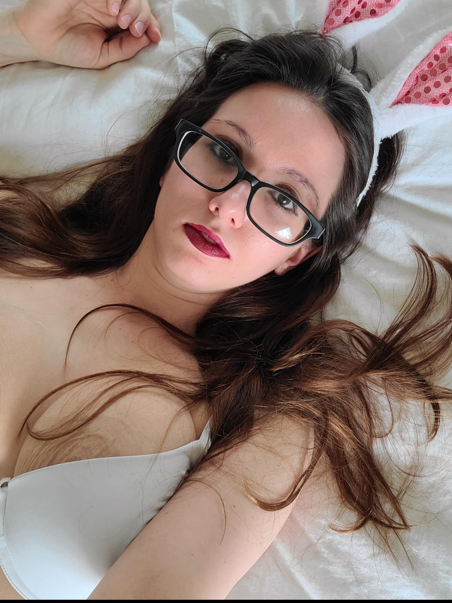 I'm a snuggle bunny in waiting, do you have some time? | Scrolller