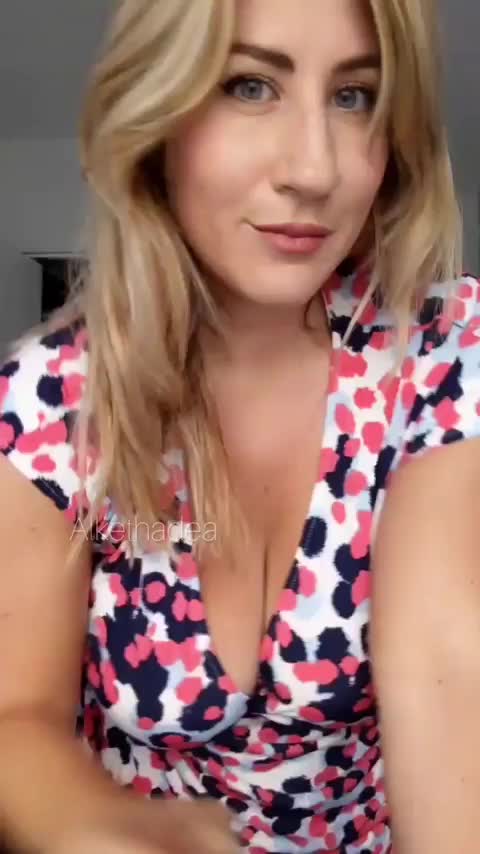 I'm pretty sure it's against the law to wear underwear with a sundress | Scrolller