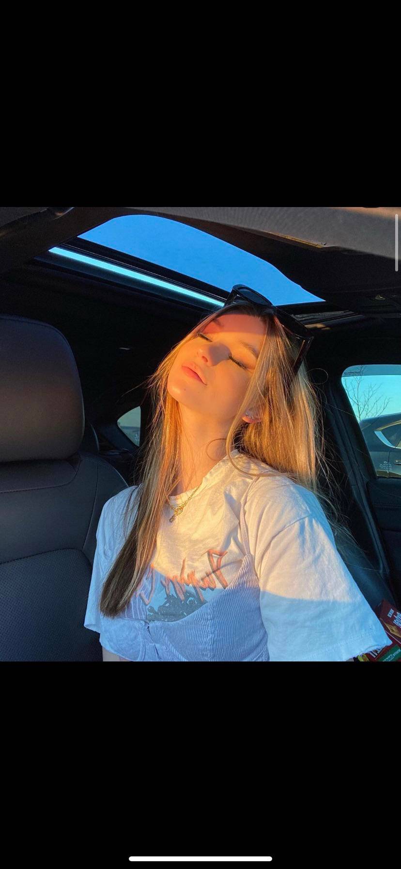 Imagine her making this face when you just take your dick way up in her 🤩🥵 | Scrolller