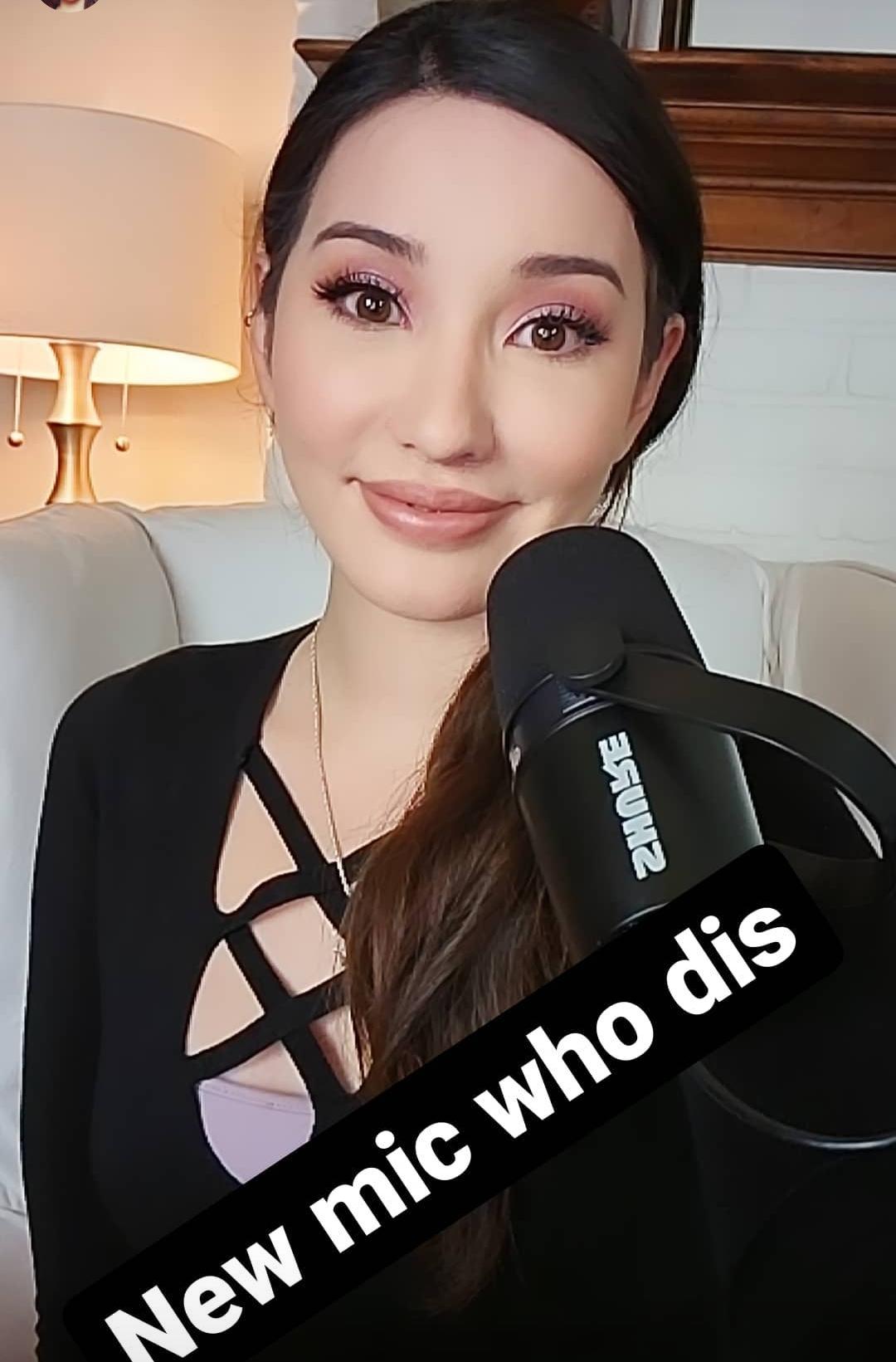 Imagine that mic is cock with those beautiful lips about to wrap around it | Scrolller