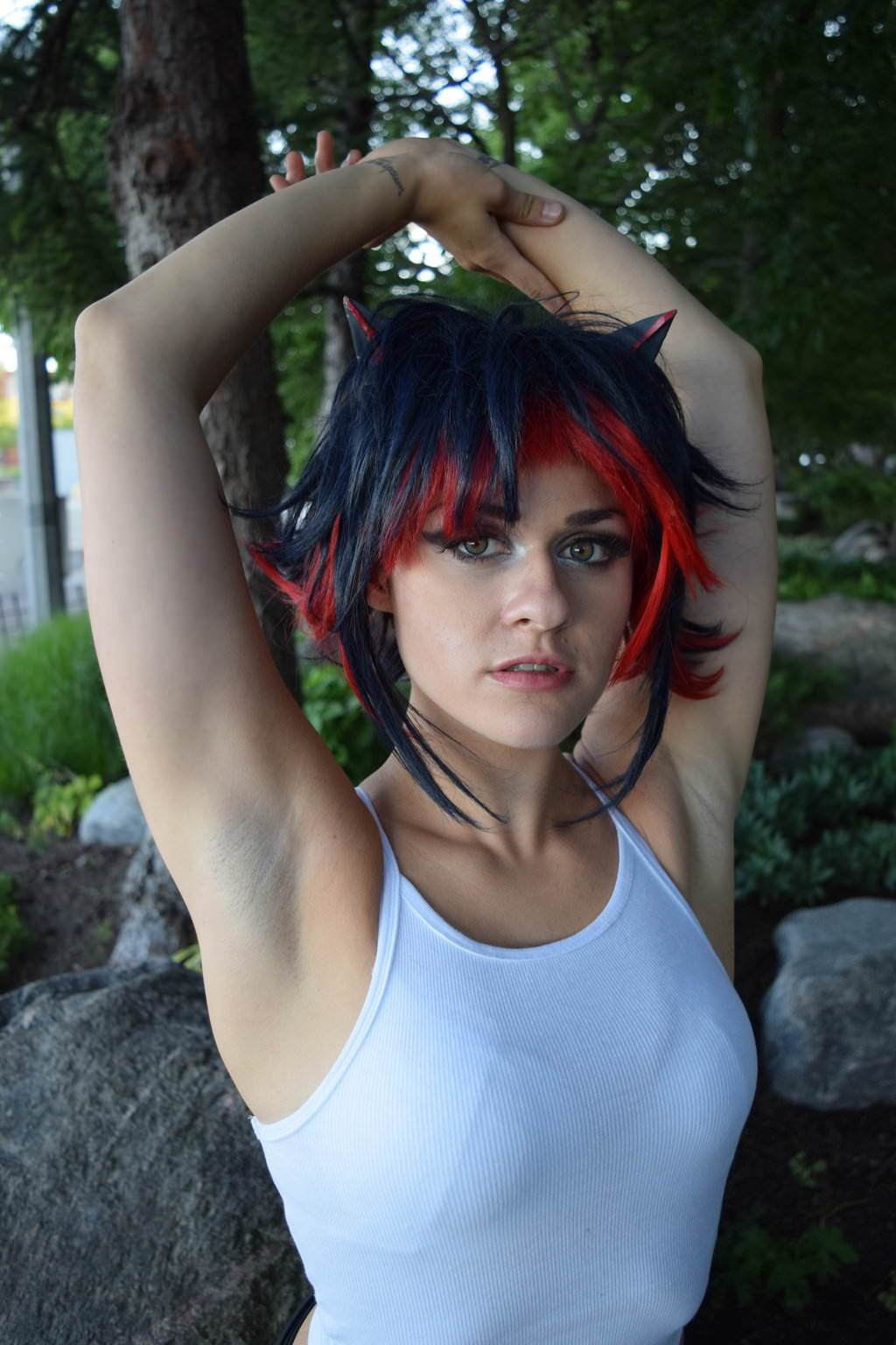 Immaculate Pits On Cosplay Girl Scrolller