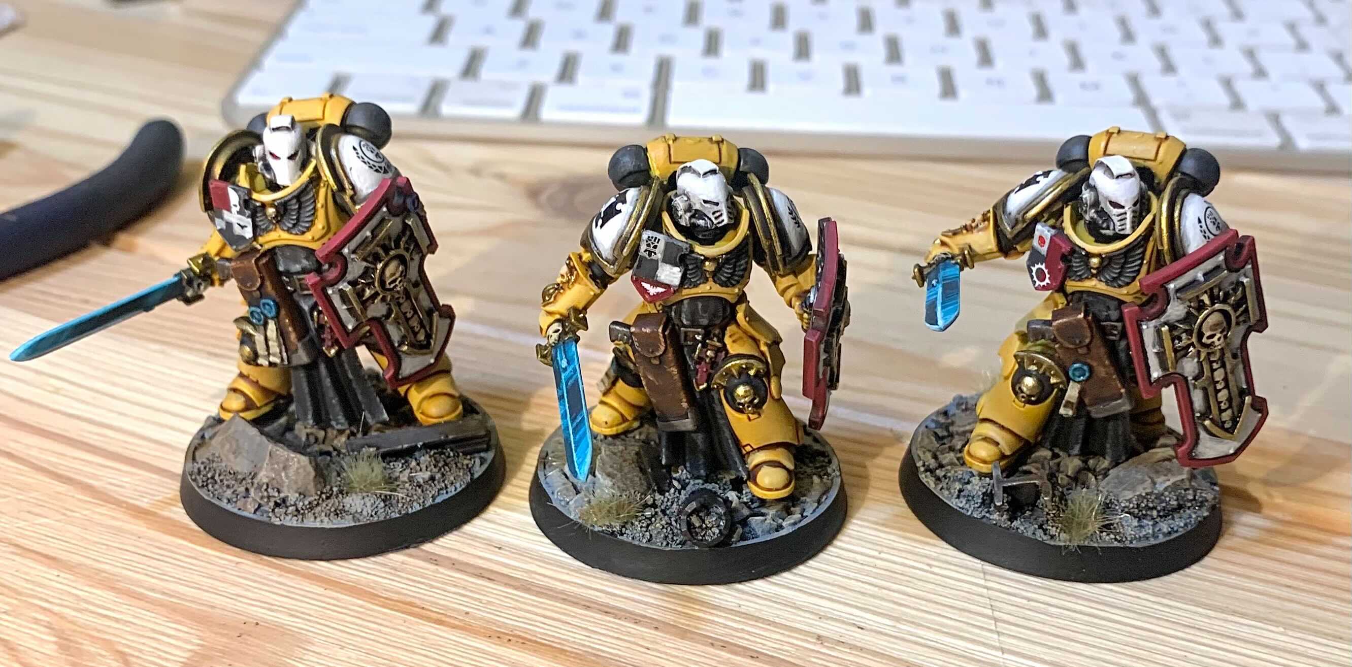 Imperial Fist Bladeguard | Scrolller