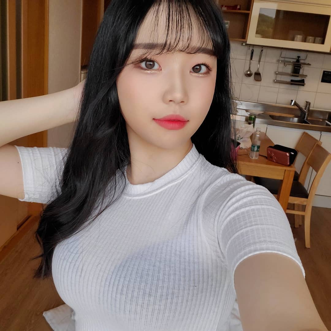 In the kitchen | Scrolller