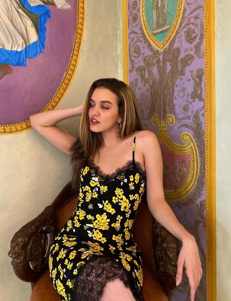 In Versace Mansion | Scrolller