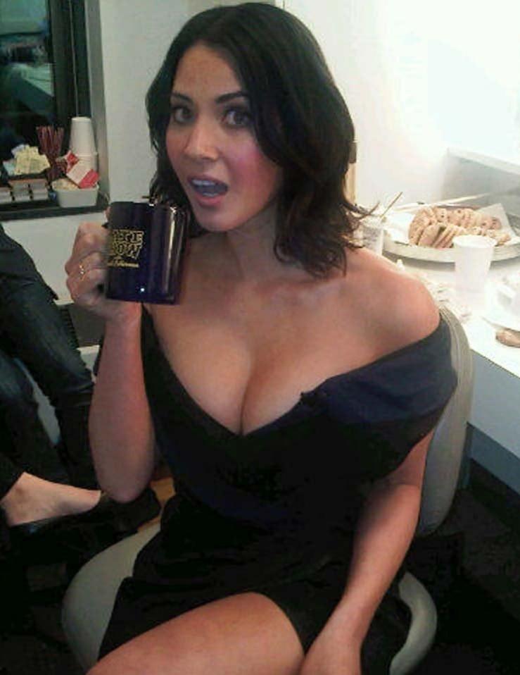 Incredible cleavage | Scrolller