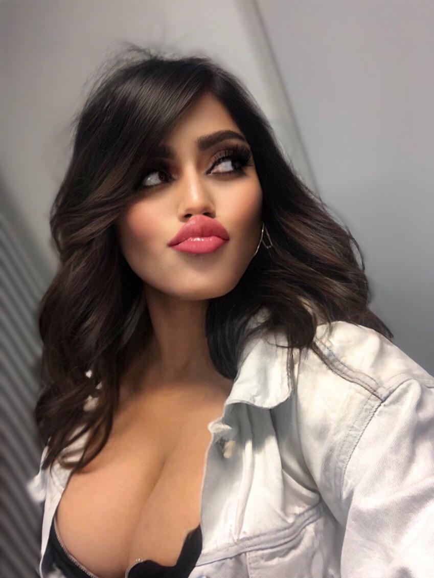 Indonesian x dutch | Scrolller