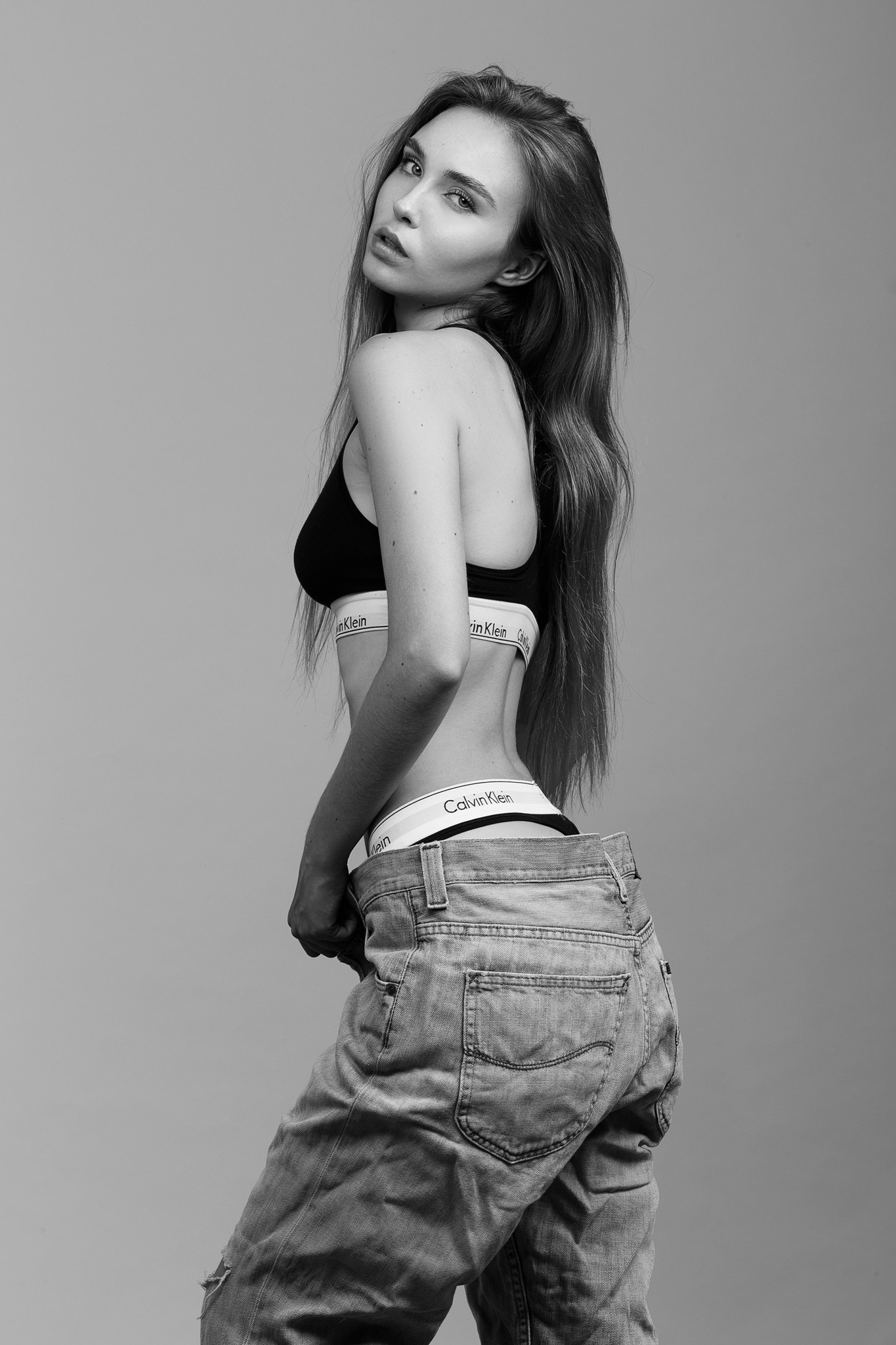 Ines Castelot | Scrolller