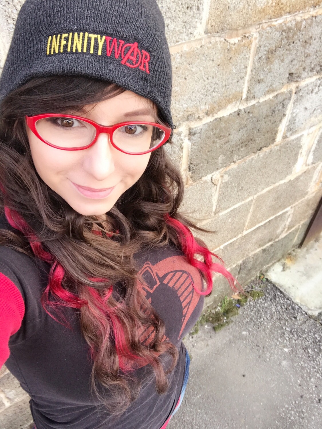 Infinity War Girl | Scrolller