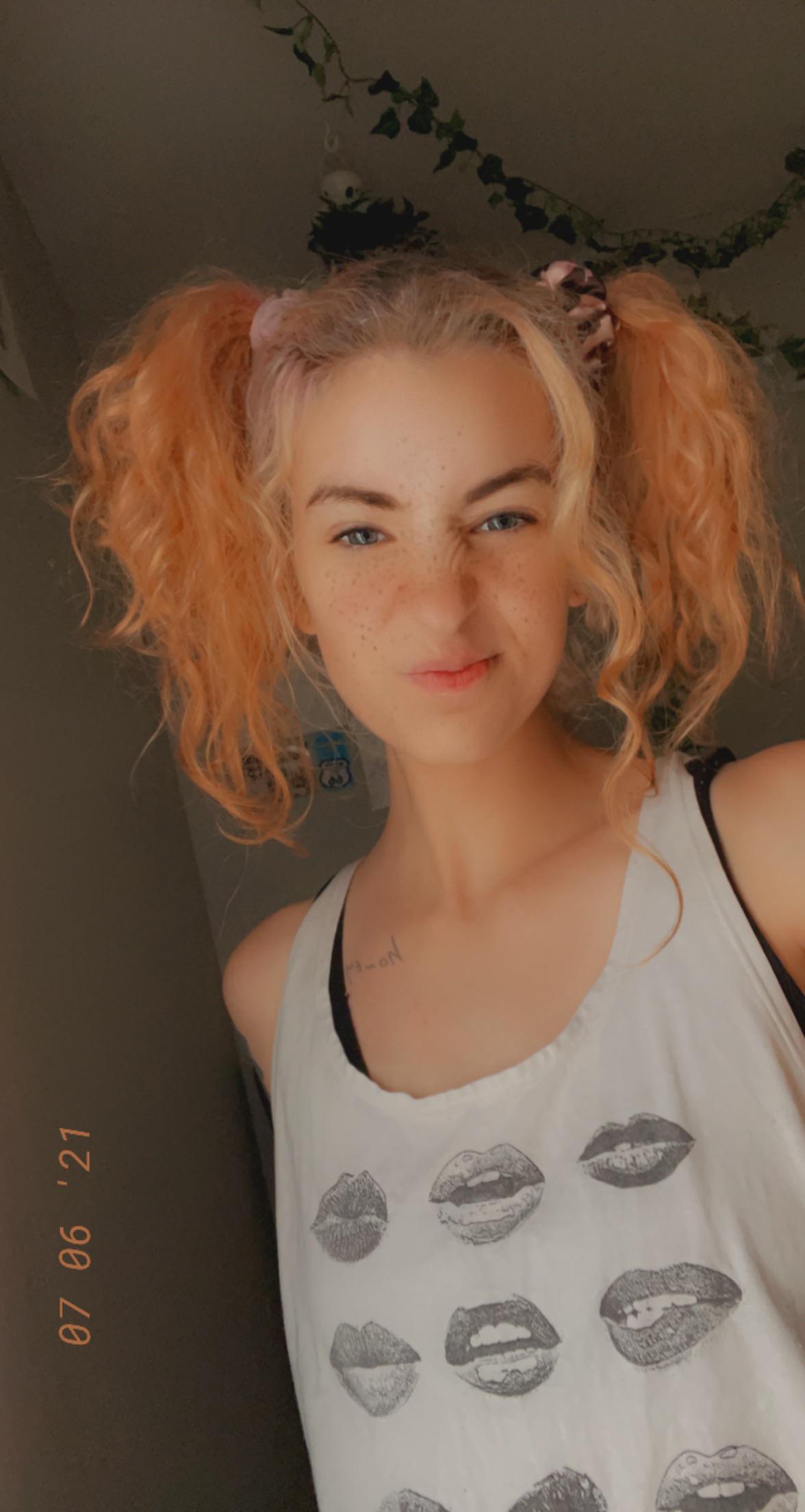 Innocent face // dirty mind | Scrolller