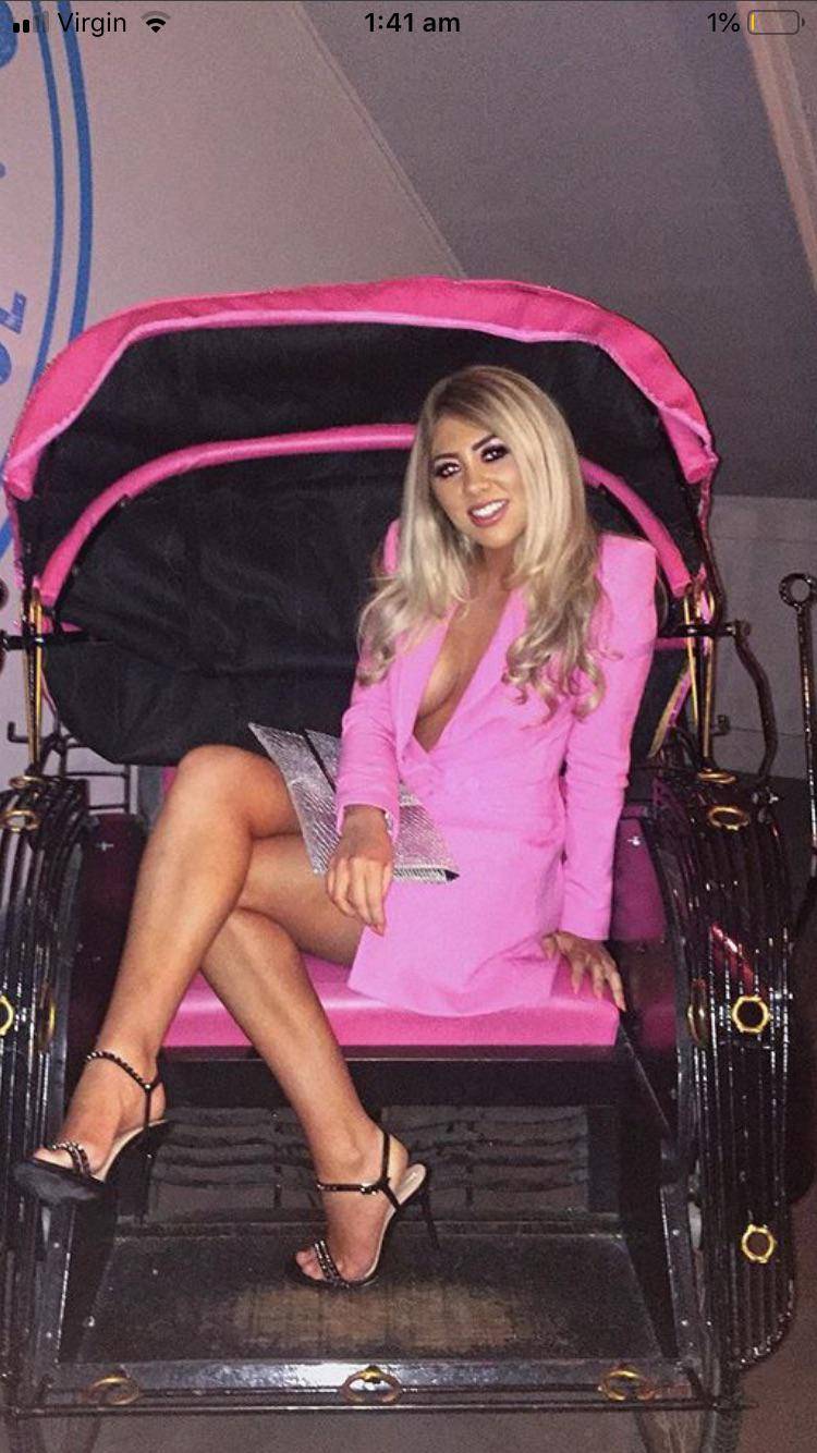 Inside boob | Scrolller