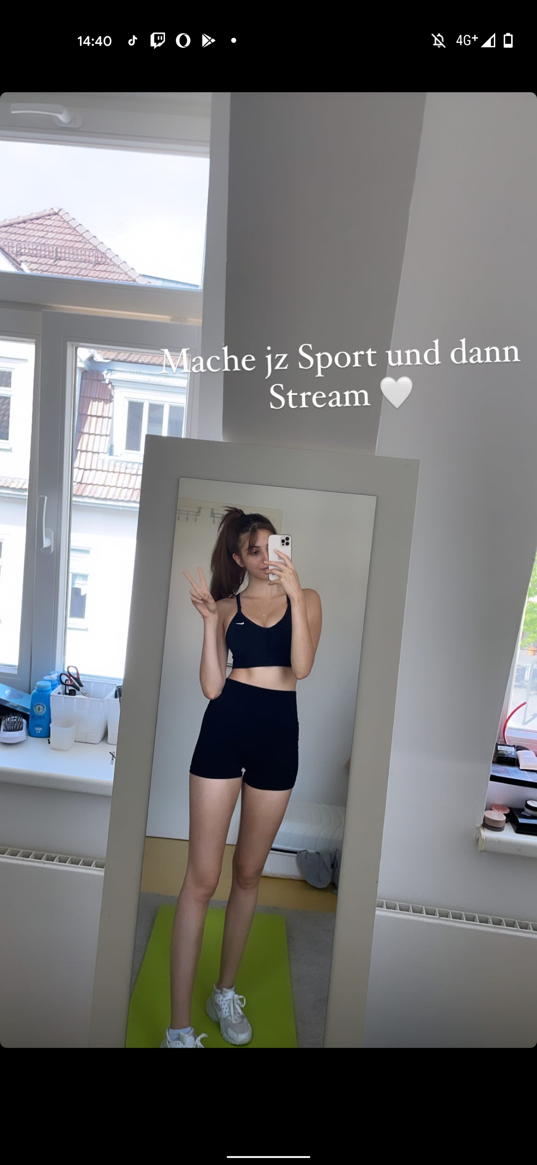 Instastory | Scrolller