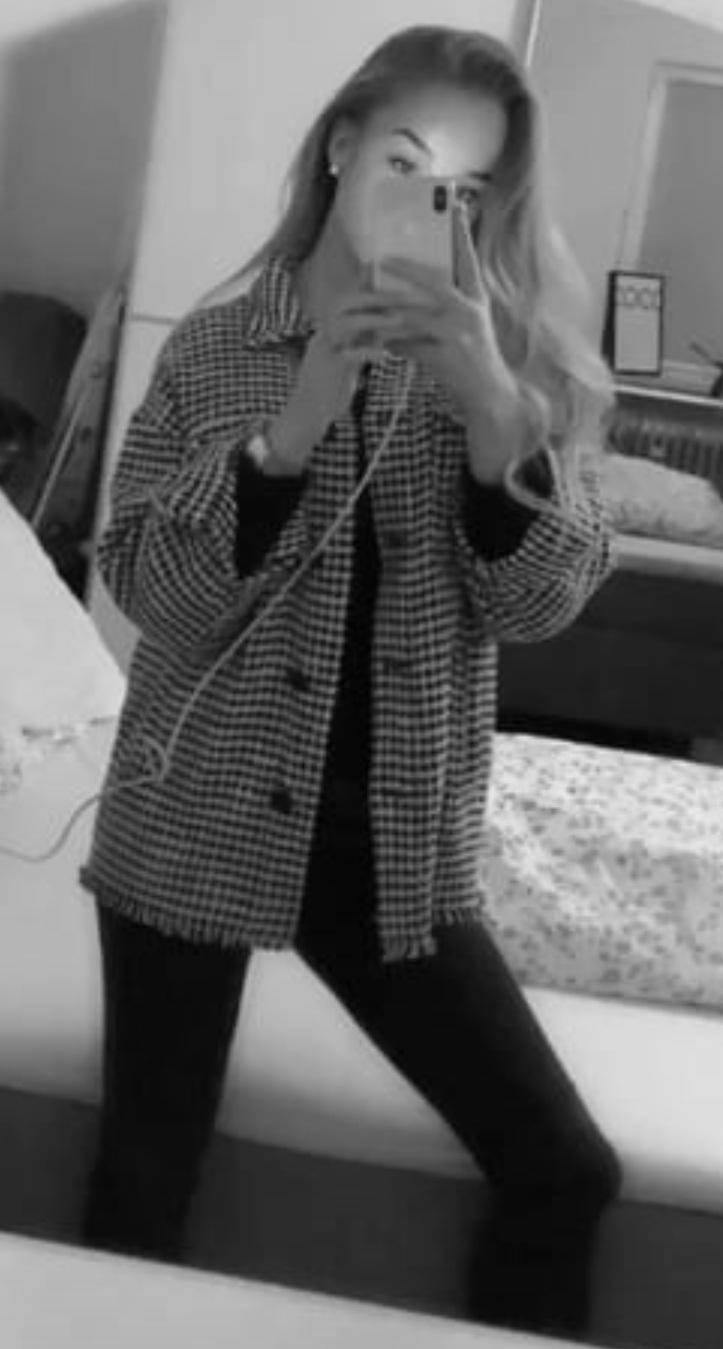 Instastory | Scrolller