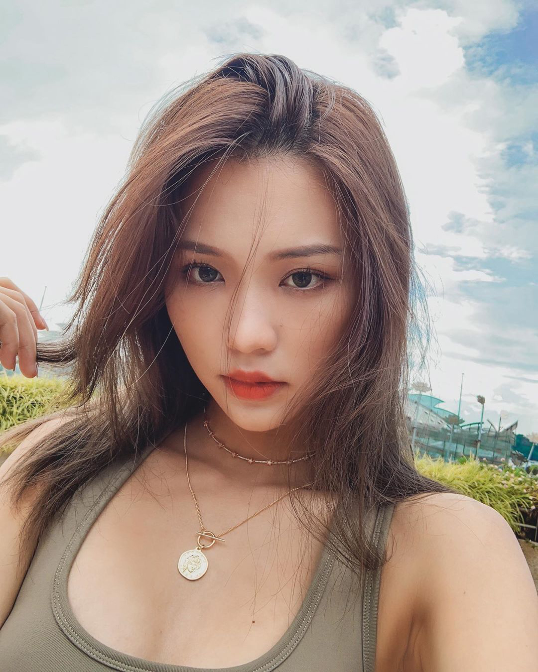 Intense selfie | Scrolller