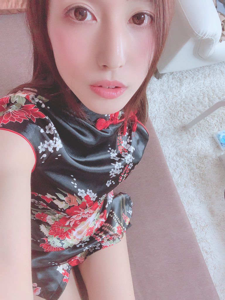 Iori Kogawa in flower dress | Scrolller