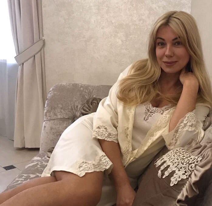 Irina in hot pajama [F51] | Scrolller