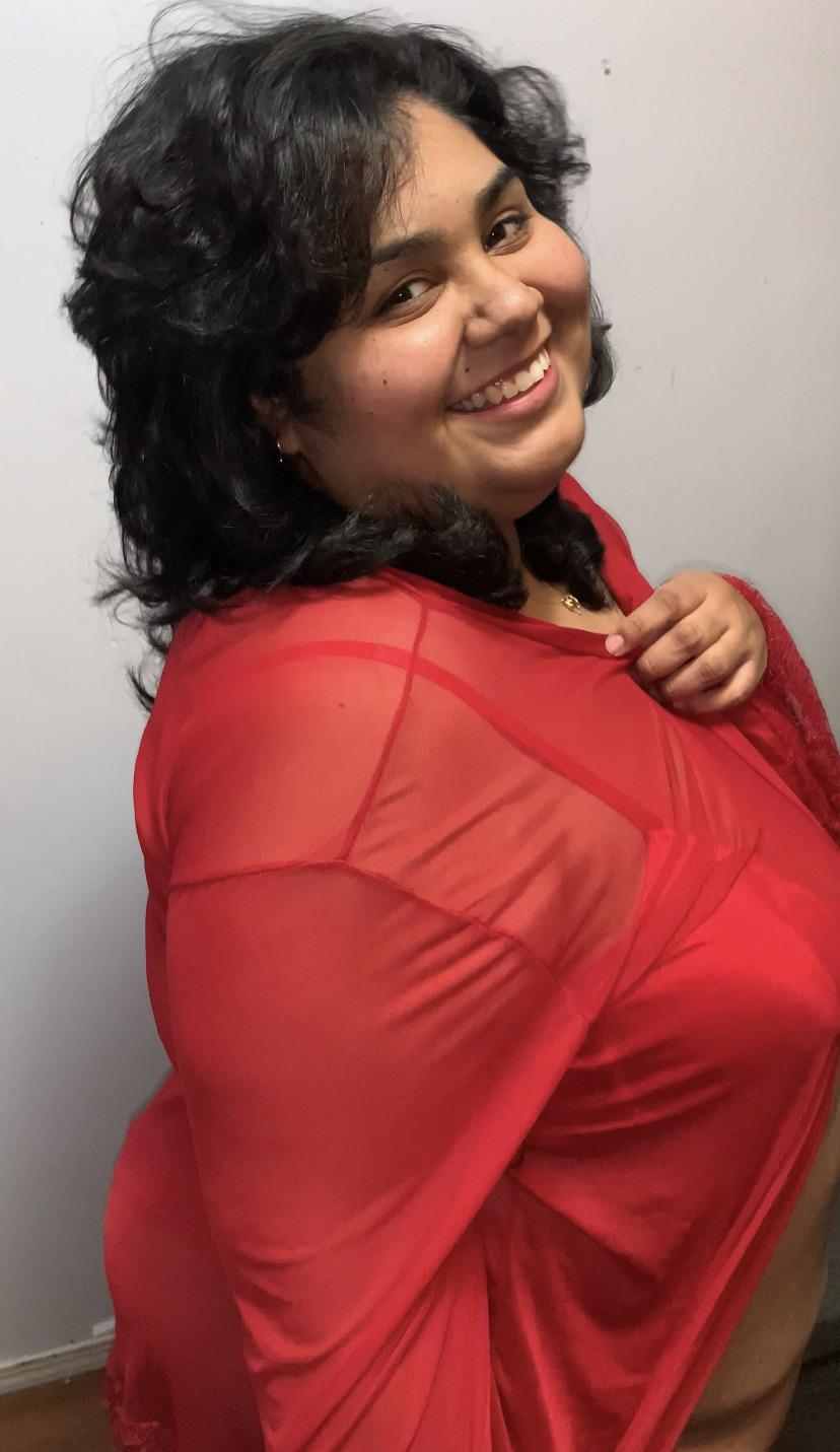 Is my smile contagious? Hiii 🙋‍♀️🥰 | Scrolller