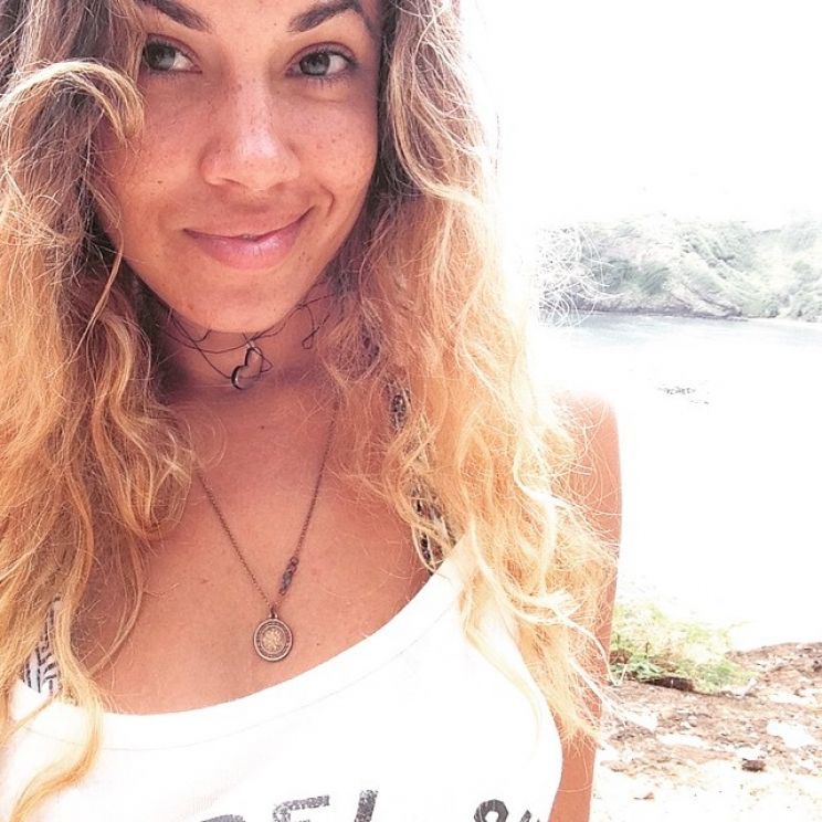 Isis Taylor | Scrolller