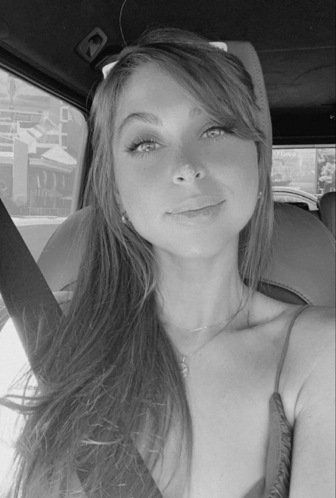 Isnt she cute?? | Scrolller