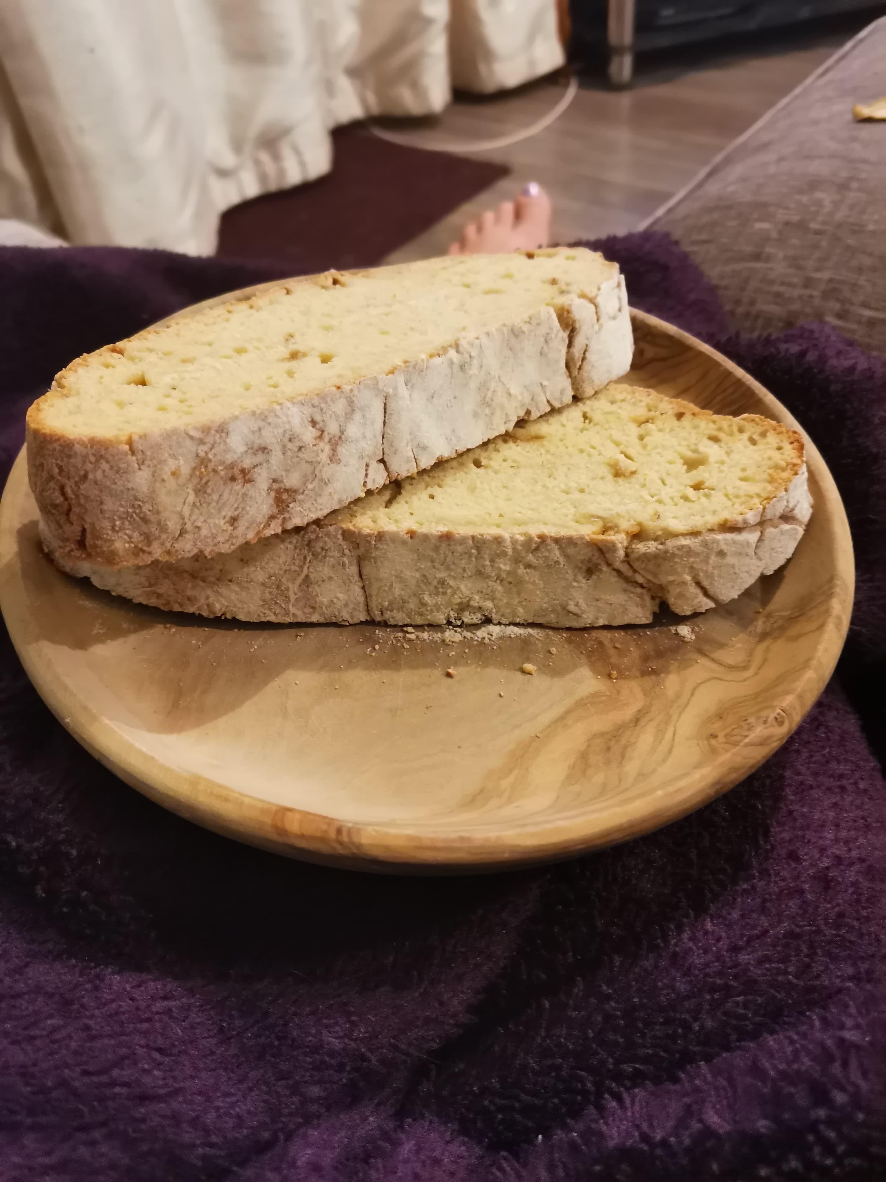 Isolation bread with a side of toe cheese | Scrolller