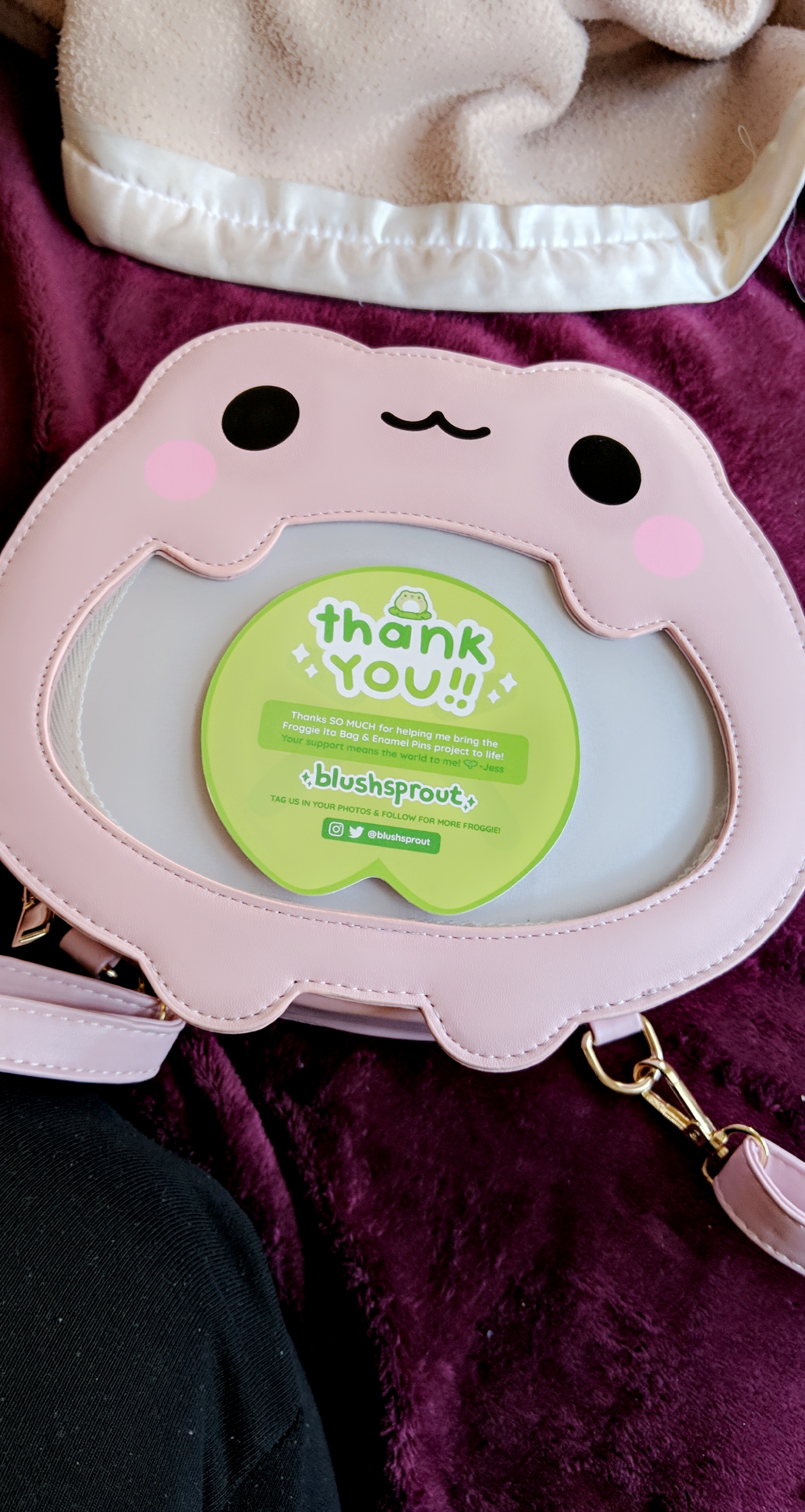 issa froggie bag | Scrolller