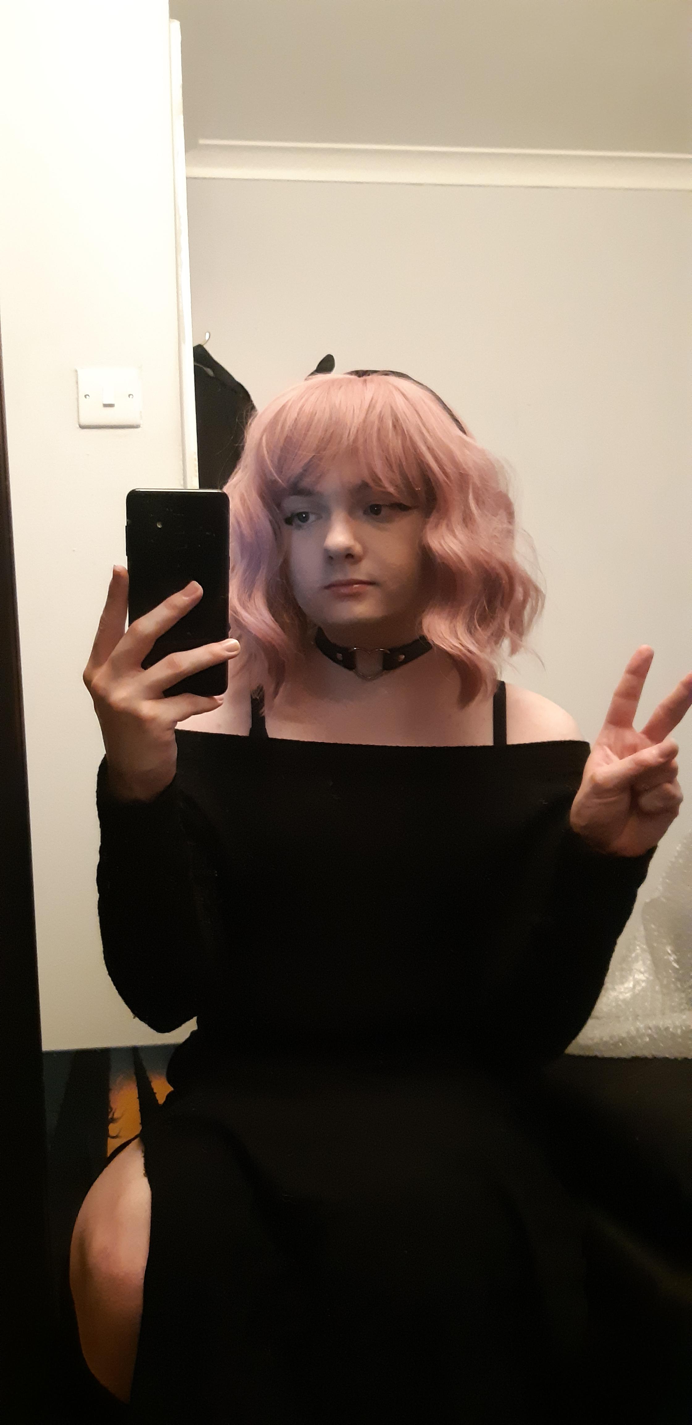 It do be femboy Friday! | Scrolller