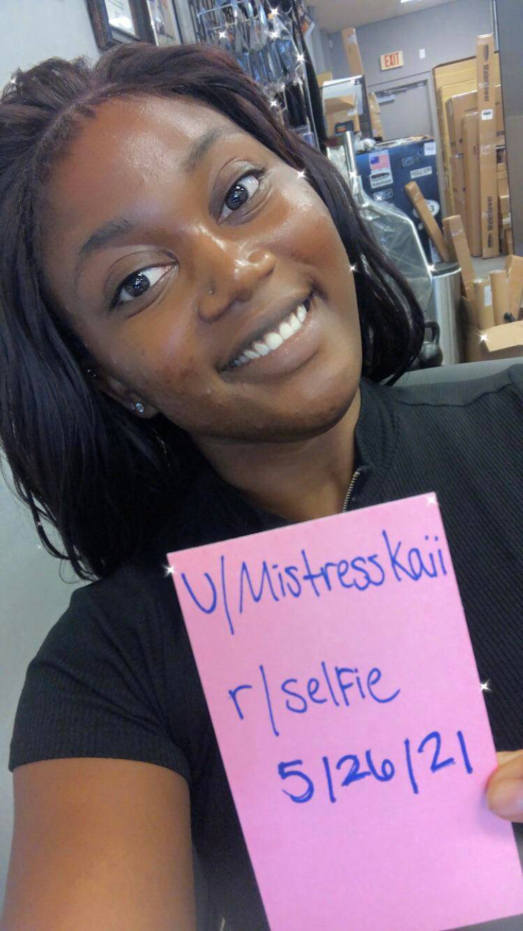 It’s meeee! 👀🤣 | Scrolller