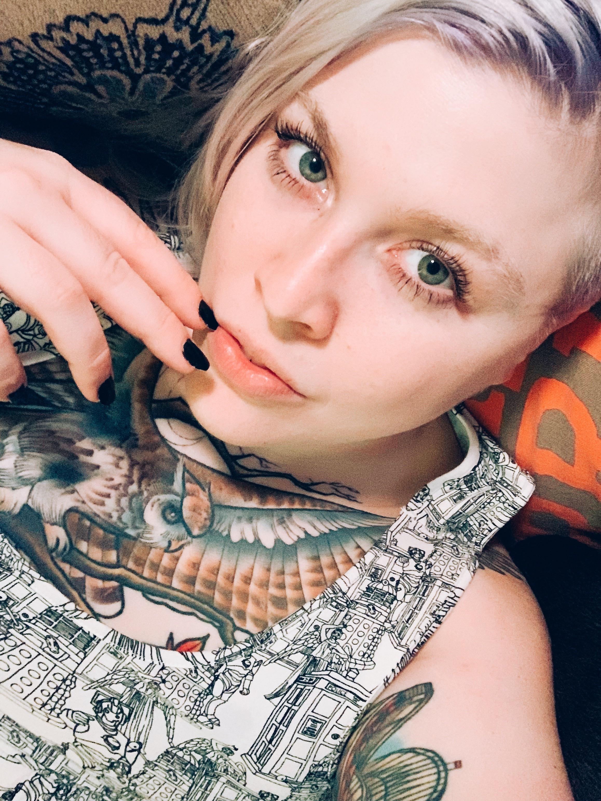 It’s Wednesday [F] | Scrolller