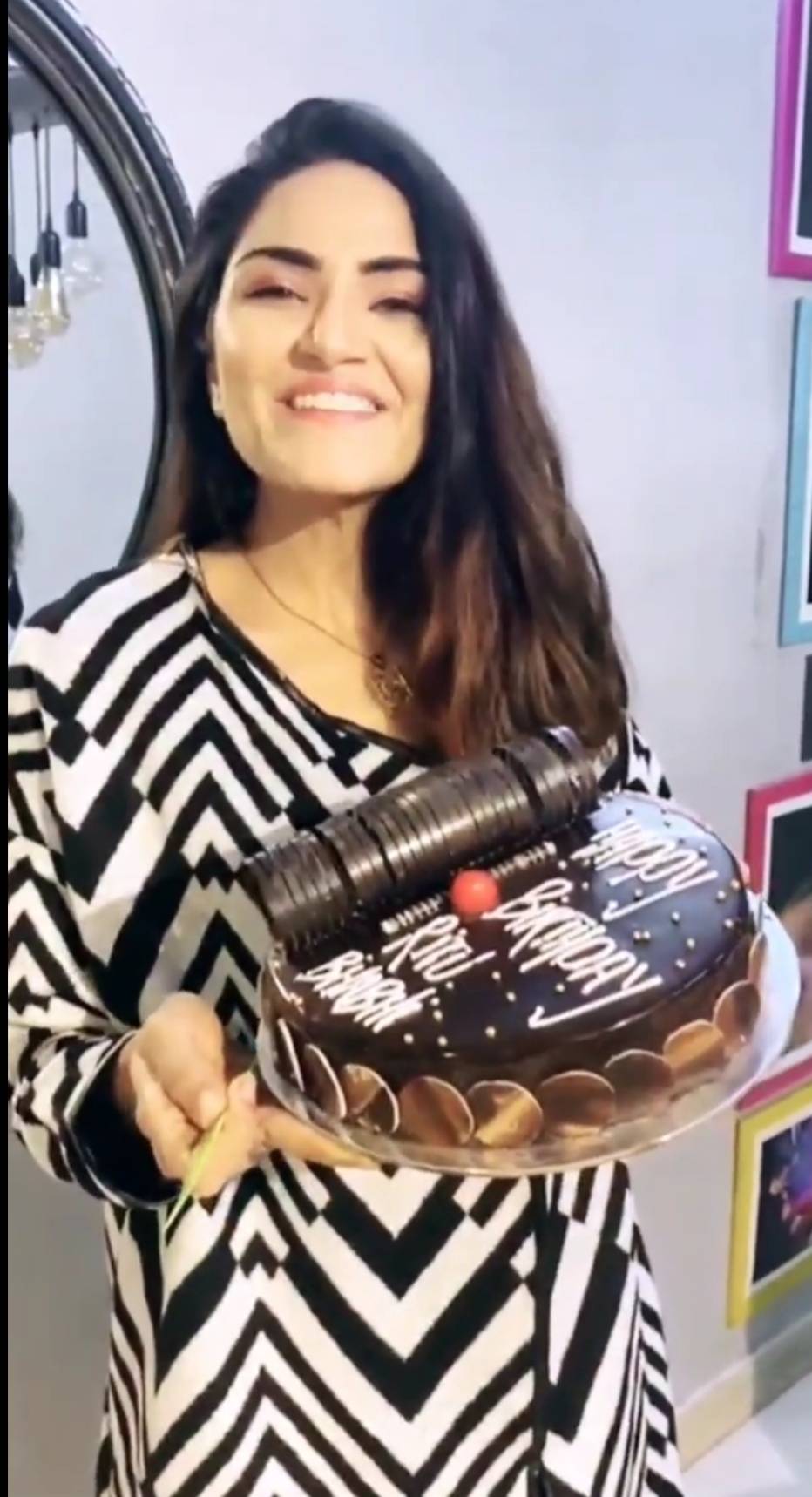 It was her birthday 🥺. | Scrolller