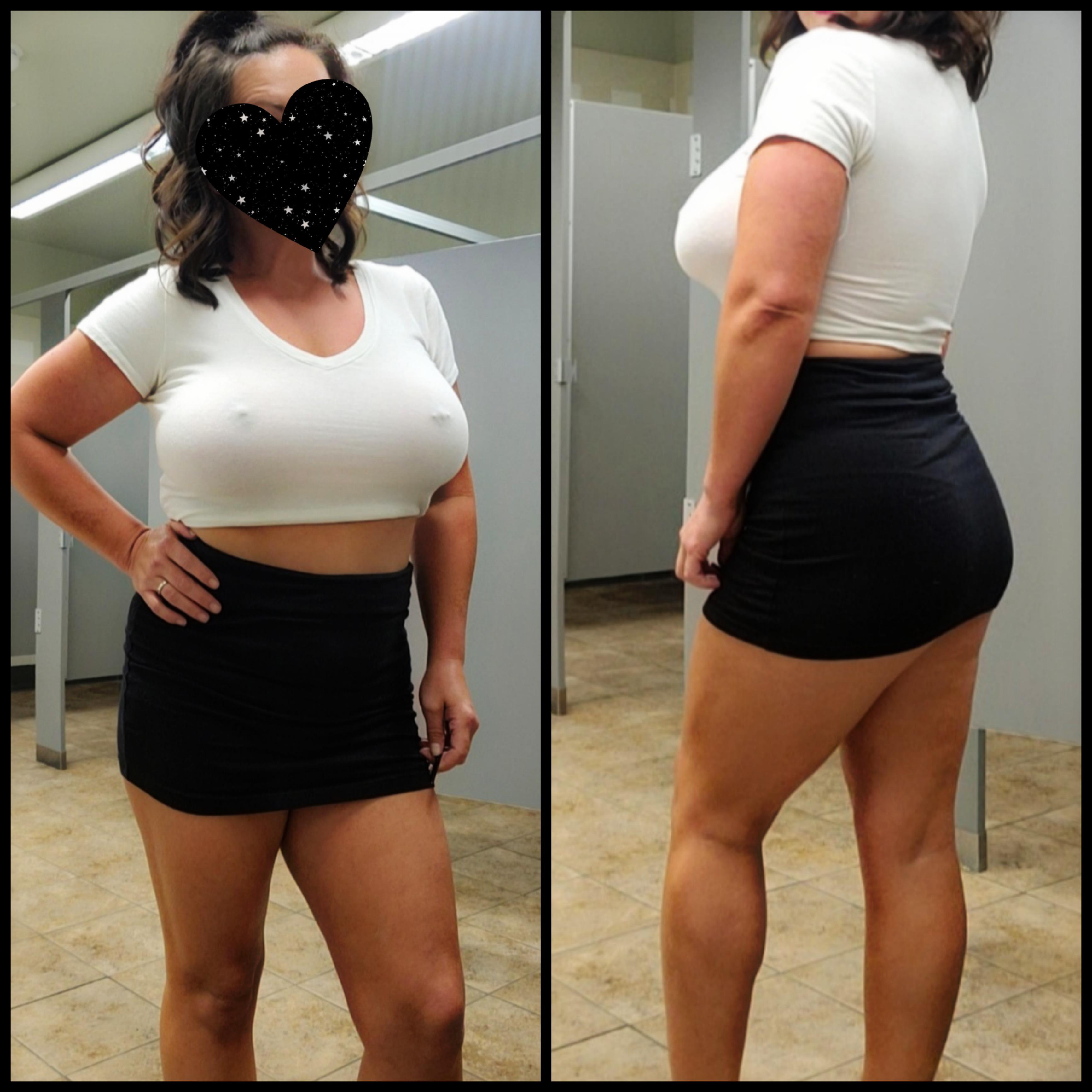 It's empowering as hell to wear a white top and no bra in public 💪🏽 | Scrolller