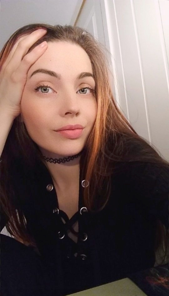 It's finally Friday! 🎉💞 [F30] | Scrolller